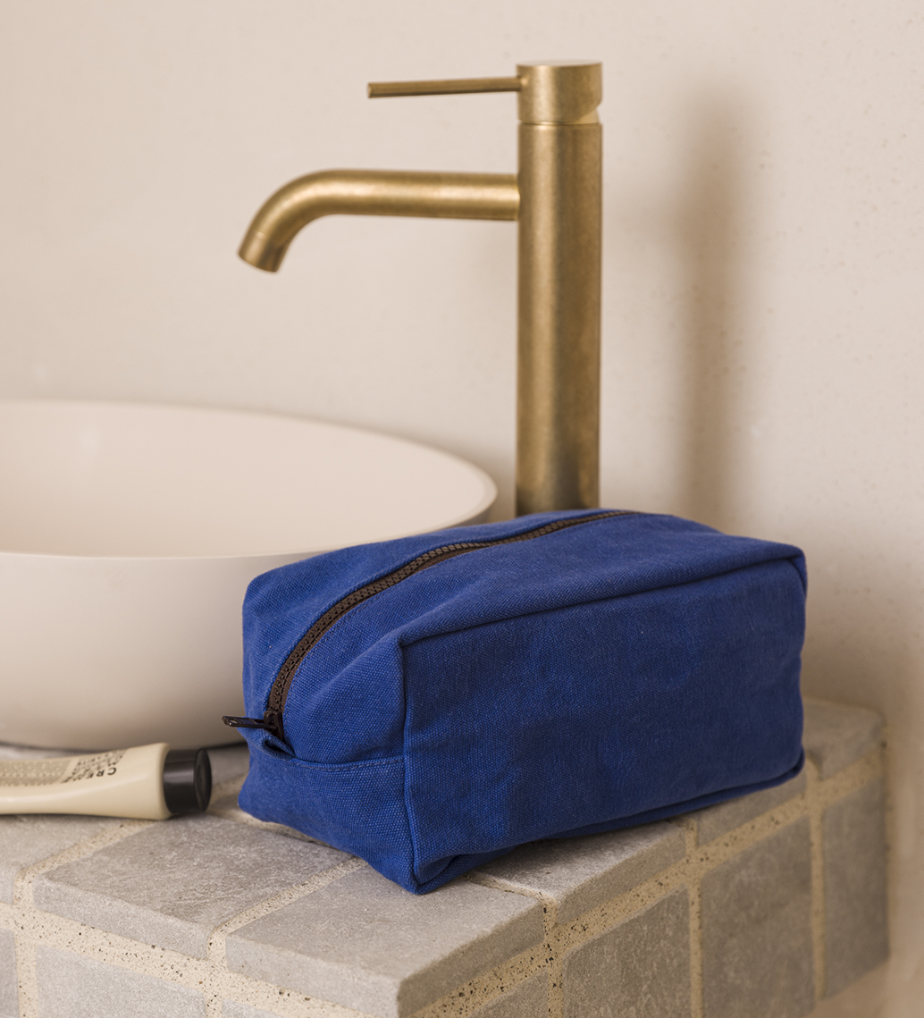 Contrast cotton wash bag aegean blue – green with envy nz